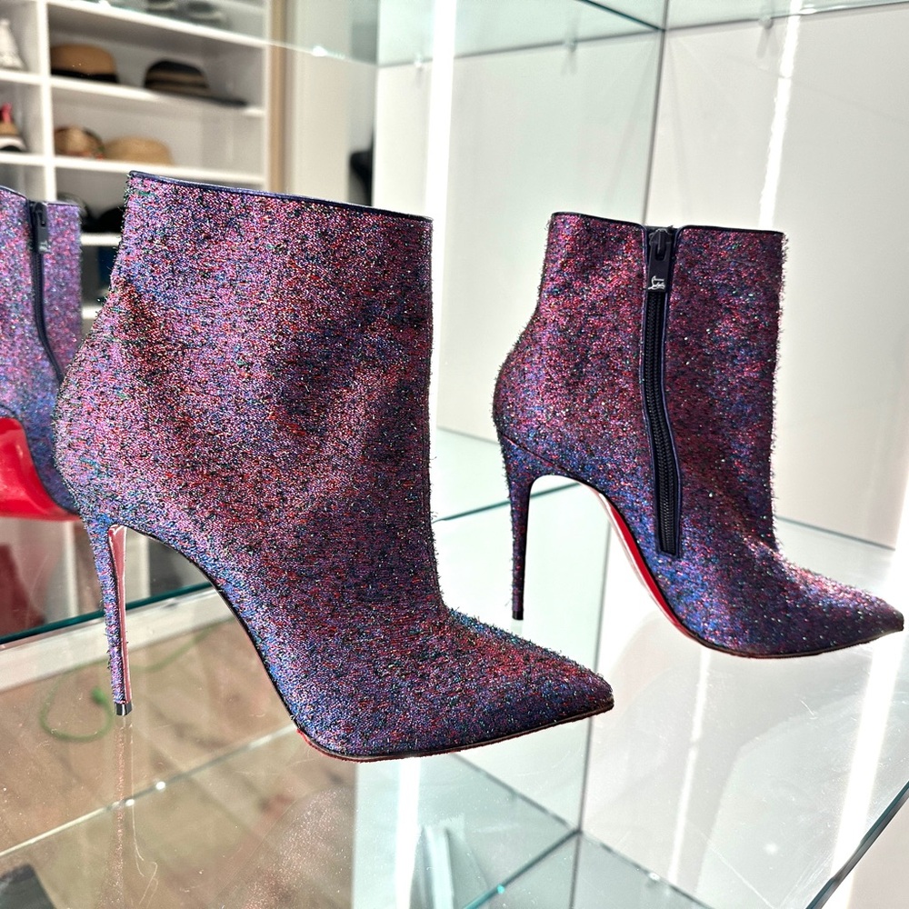 Christian Louboutin So Kate Booties - Gem